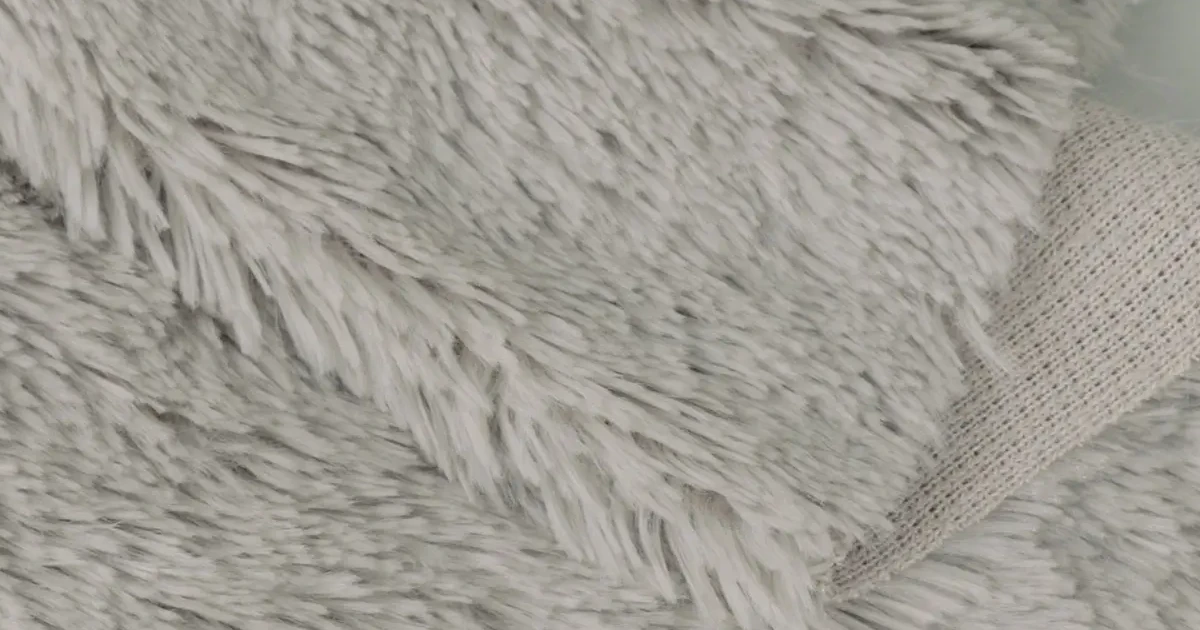 Grey PV Plush Fabric GV446DJ1557N60